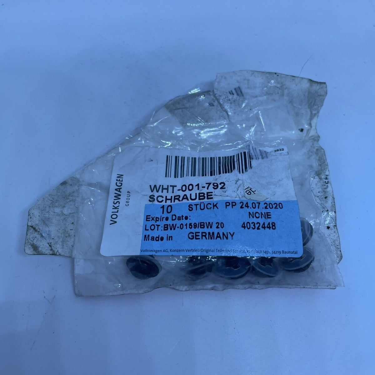 Genuine Volkswagen Oval Socket Head Bolts x9 WHT001792 – Genuine Parts Ltd