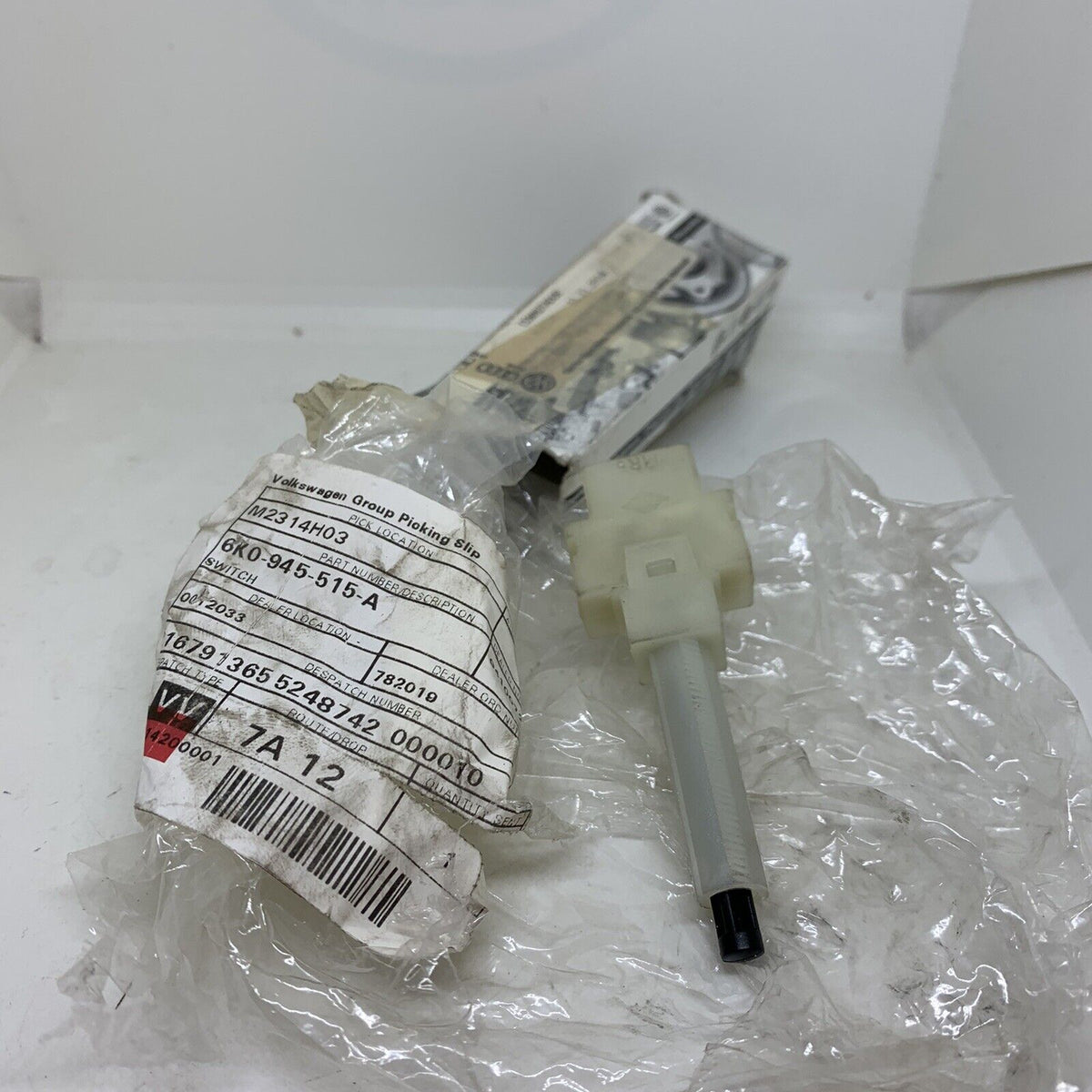 Genuine Volkswagen/Seat Switch - brake light 6K0945515A – Genuine Parts Ltd
