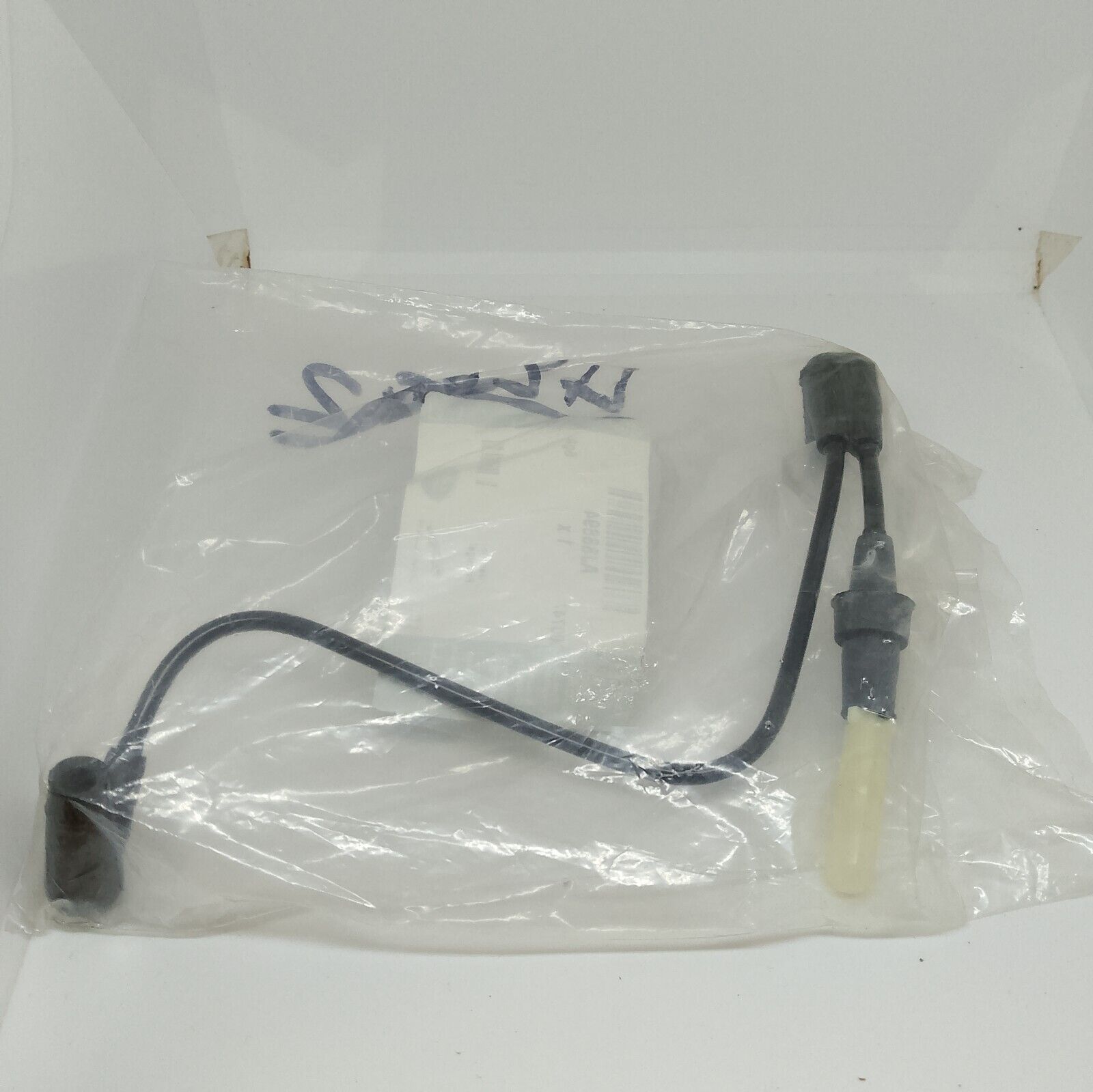 NEW GENUINE JAGUAR FUEL RAIL AND INJECTORS/OUTLET HOSE - VACUUM - AJ88 ...