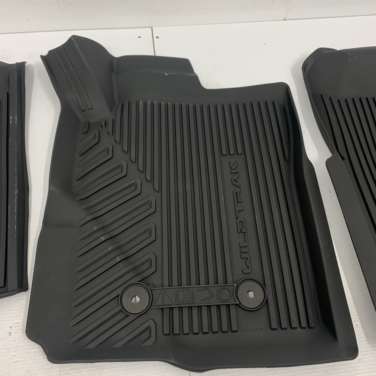 Genuine Ford Ranger Wildtrak Rubber Floor Mats Front & Rear 2022- 2587 ...