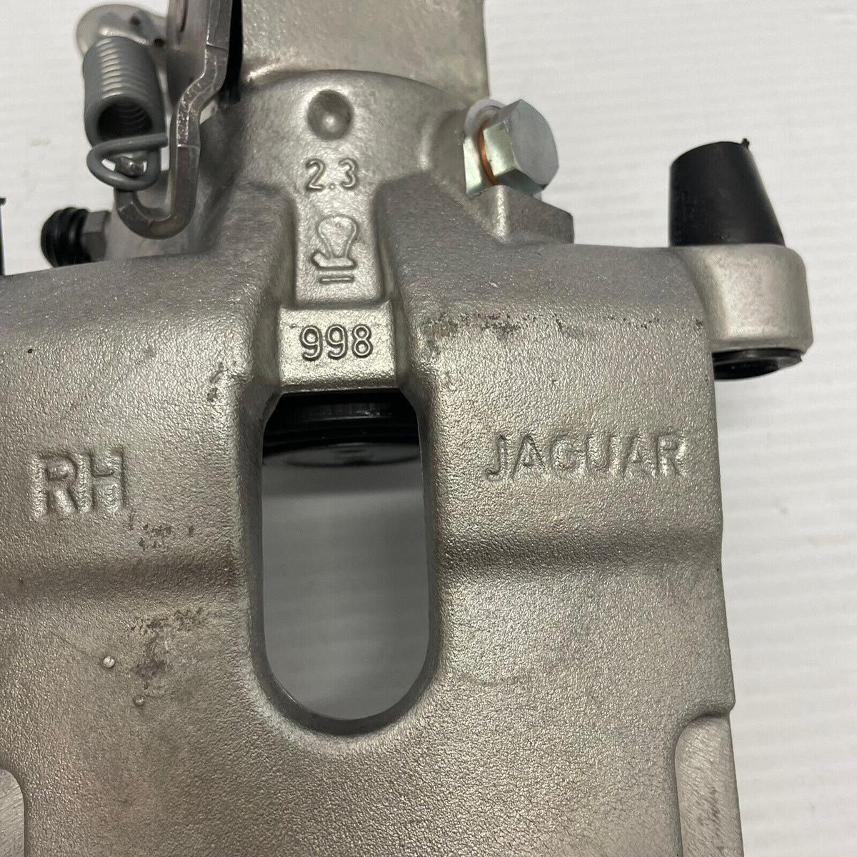 New Genuine Jaguar XK,XF, XJ Rear Brake Caliper RH C2D35333 – Genuine ...