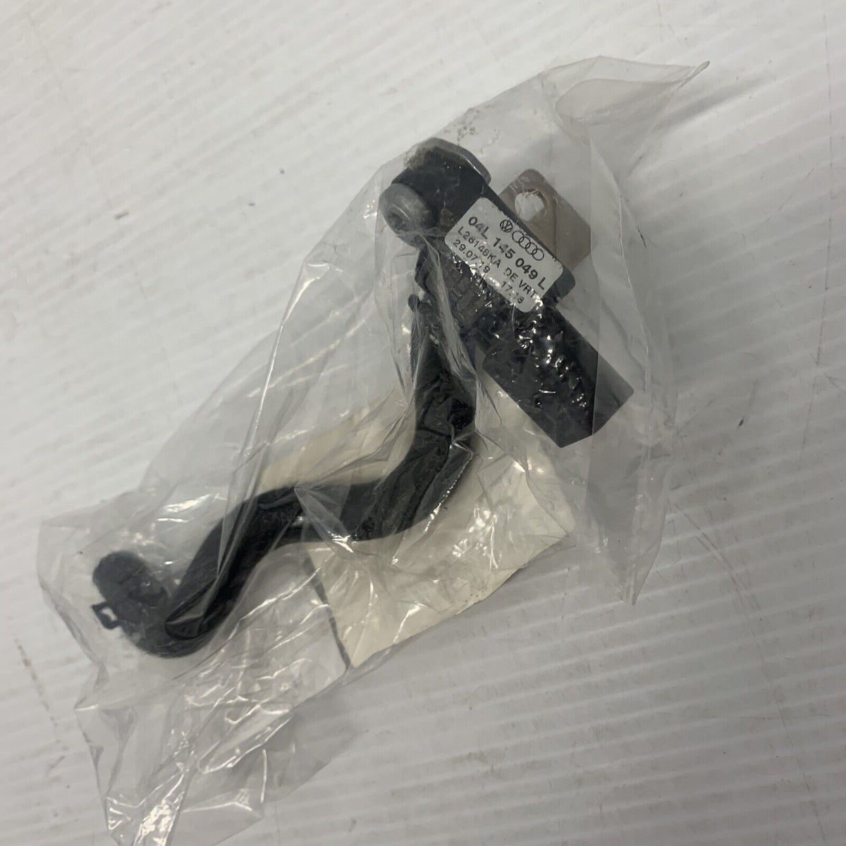 Genuine VW Pressure hose with boost pressure sensor and bracket 04L145 ...