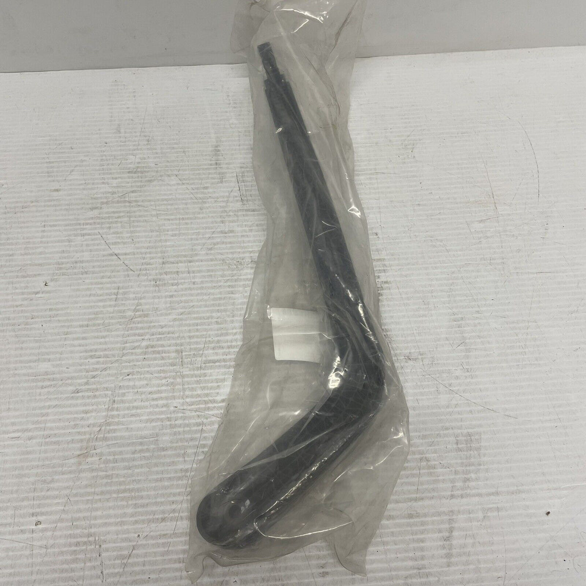 Genuine Chevrolet Rear Wiper Arm Spark 10- 95995875 – Genuine Parts Ltd