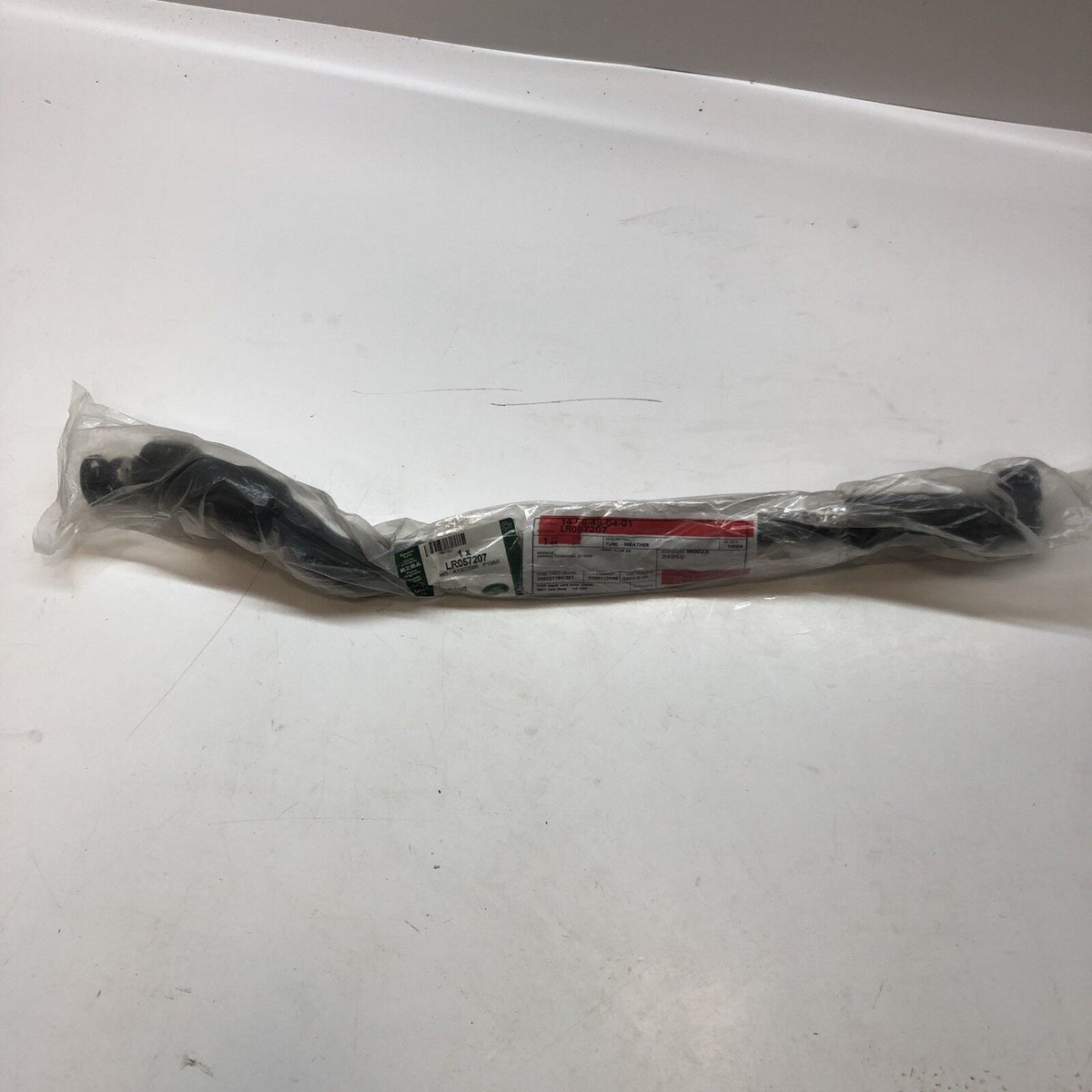 GENUINE Land Rover Range Rover BREATHING TUBE LR057207 – Genuine Parts Ltd