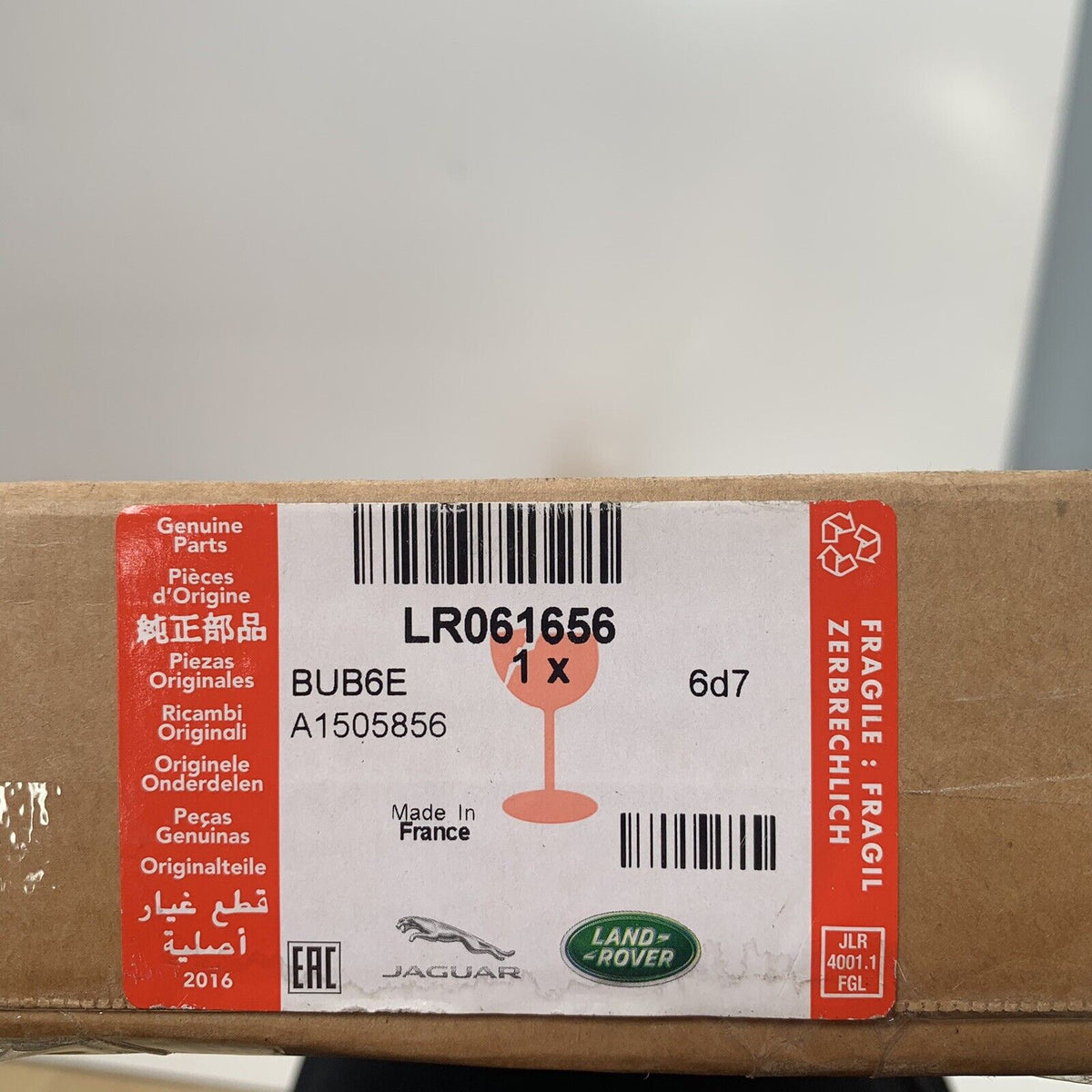 genuine Land Rover Range Rover evoque 12- weatherstrip brand new RH LR ...