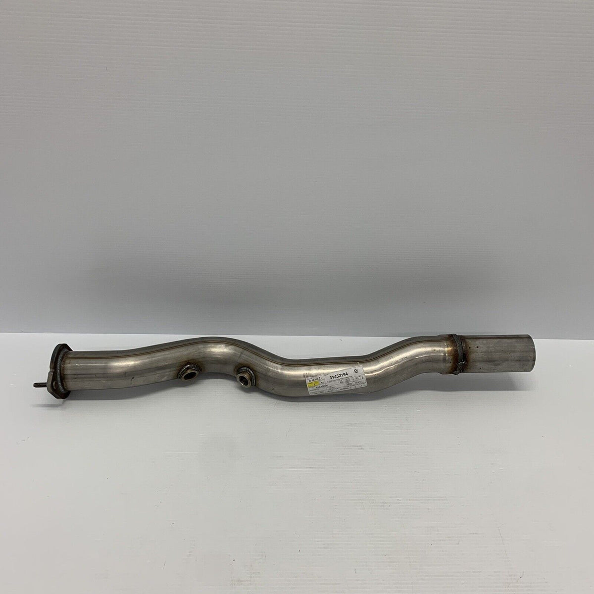 Genuine Volvo exhaust pipe 31452194 – Genuine Parts Ltd