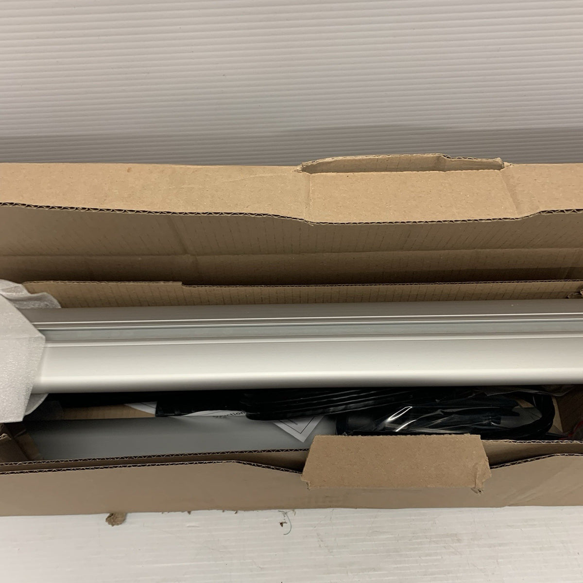 GENUINE NEW RANGE ROVER SPORT 2023 ONWARDS ROOF RACK CROSS RAIL. PART ...