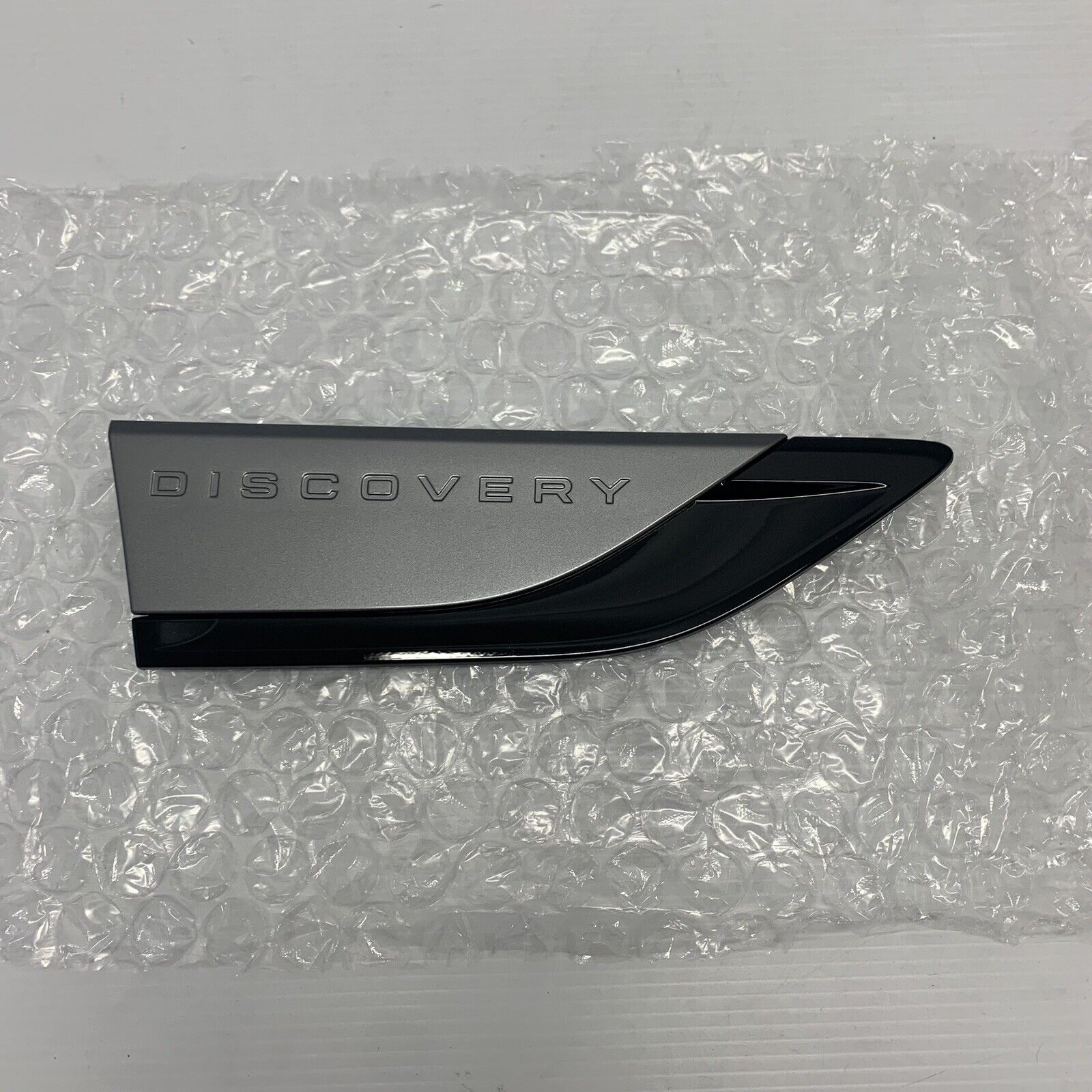 New Genuine Land Rover Discovery 5 Drivers Off Side Grilles LR083009 ...