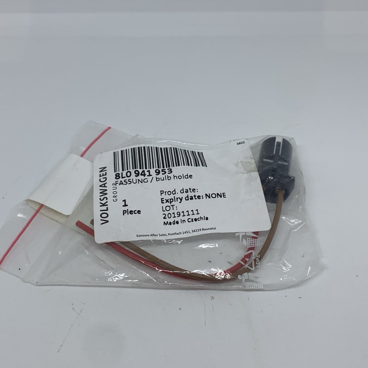 Genuine VW Audi headlamp side light bulb holder 8L0941953 – Genuine ...