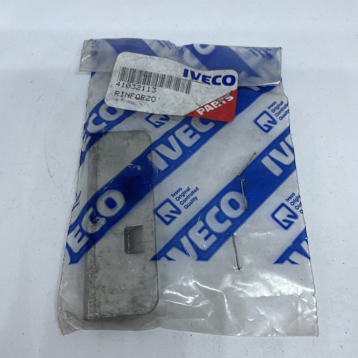 Genuine Iveco Bracket 41032113 – Genuine Parts Ltd