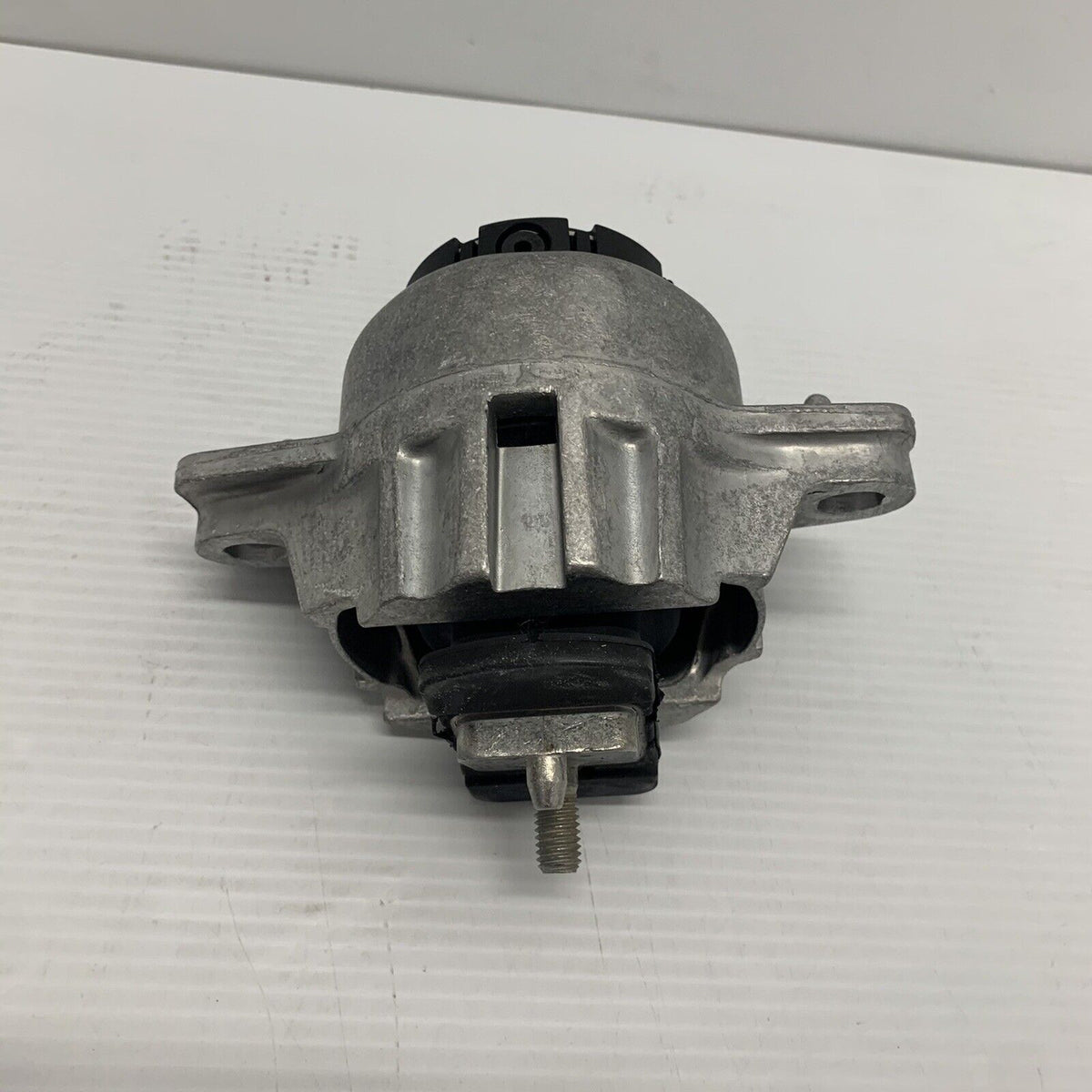 Genuine Land Rover Range Rover Velar 17- Engine Mounting Bracket LR117 ...