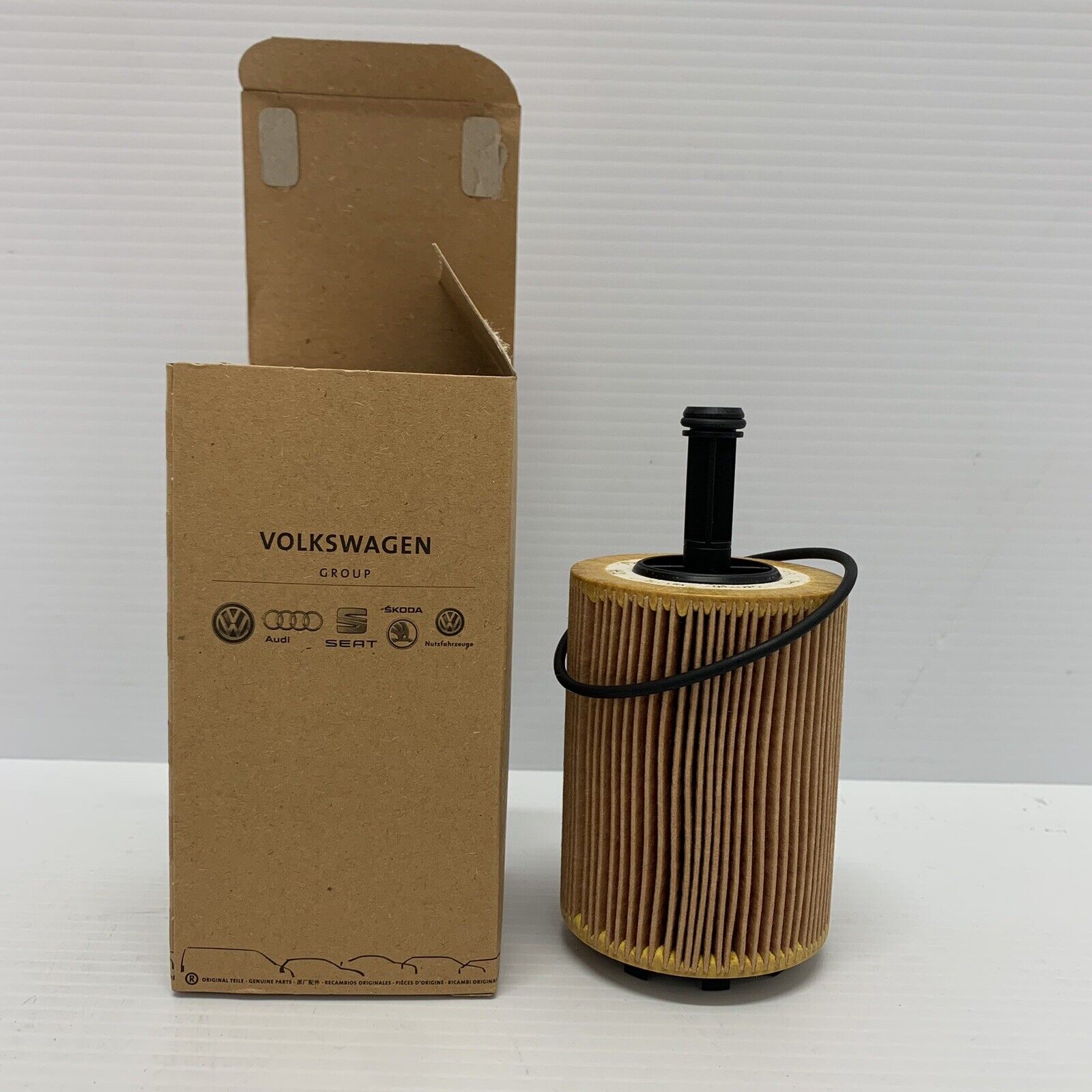 Genuine volkswagen Filter element with gasket 071115562c – Genuine ...