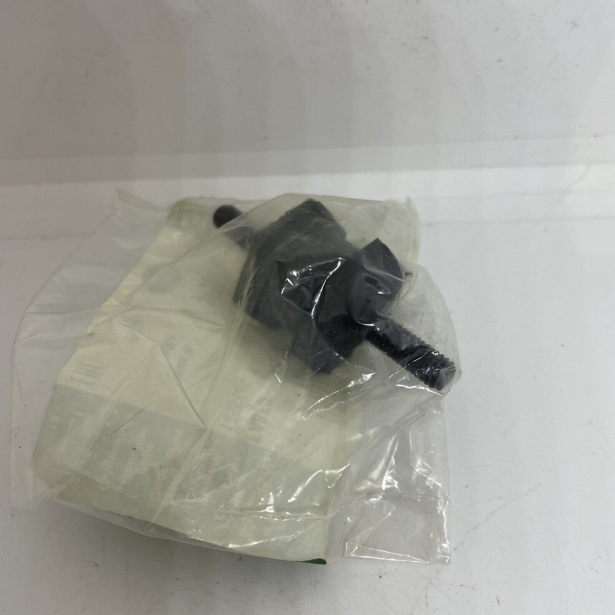 Genuine Land Rover Range Rover Mounting Rubber ERR2337 – Genuine Parts Ltd