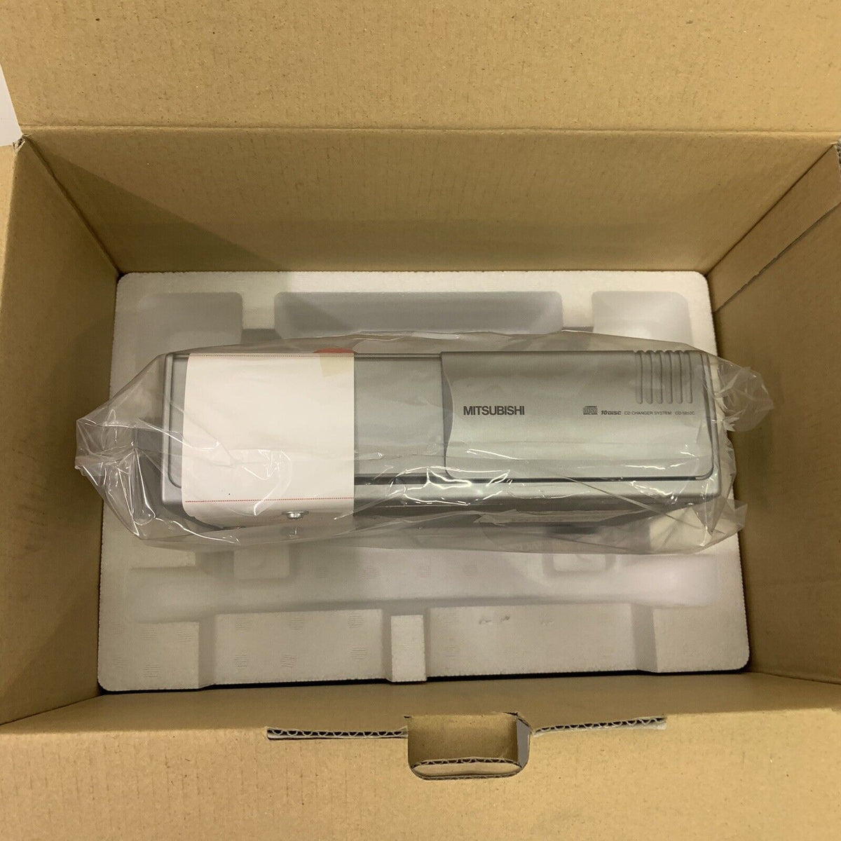 Genuine Mitsubishi Shogun Mk3 12 CD Changer brand new mz311813 ...