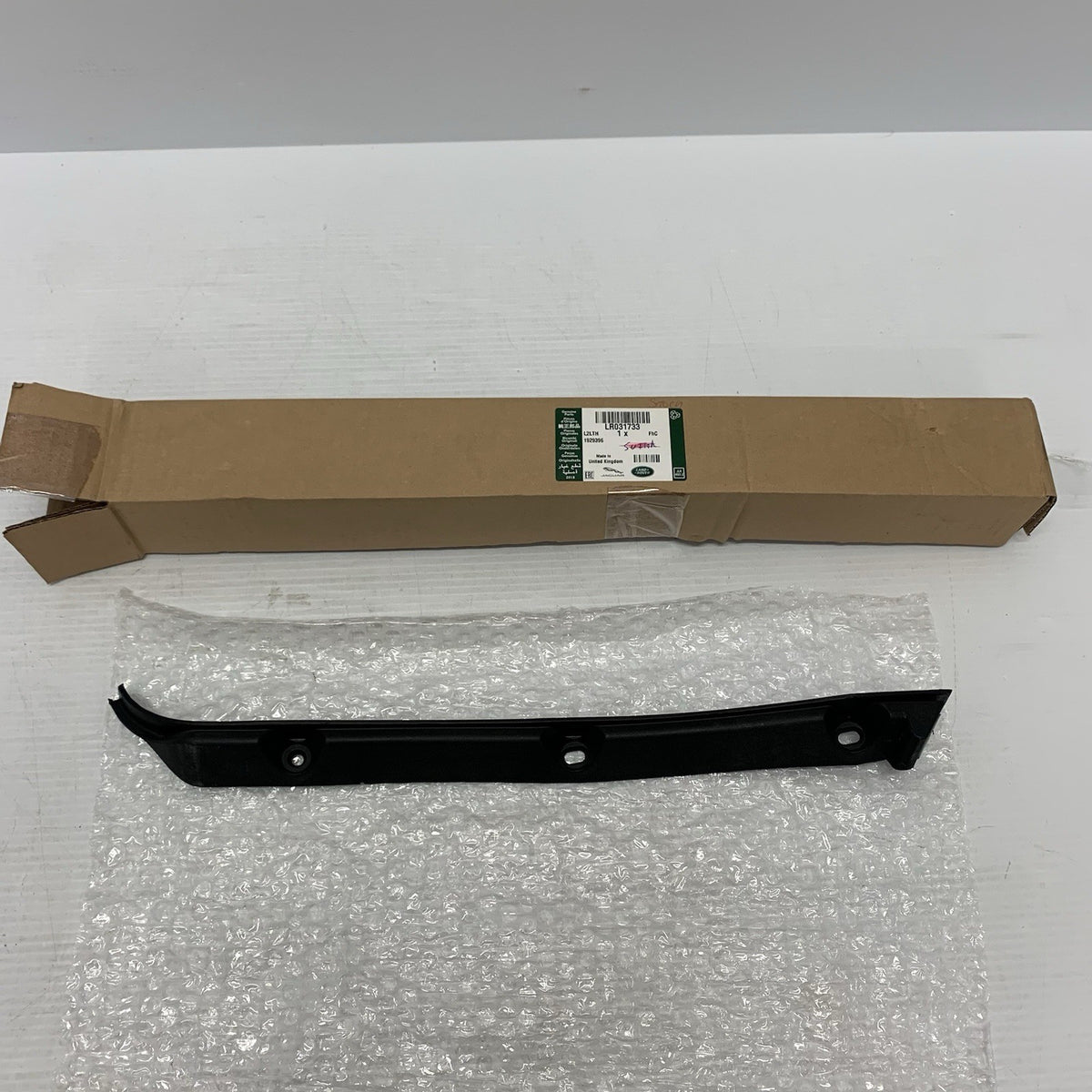 LR RANGE ROVER 3 L322 Rear Bumper Right Upper Mount Bracket LR031733 N ...