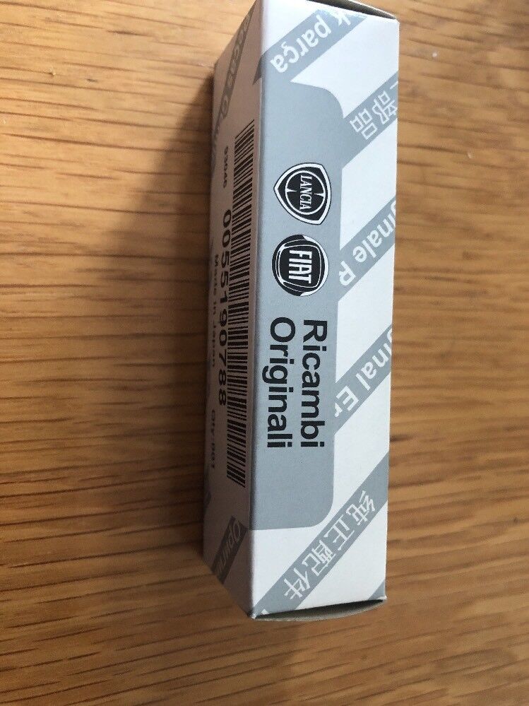 Genuine Fiat 500 Panda 1.2 8V Spark plug X1 55190788 – Genuine Parts Ltd
